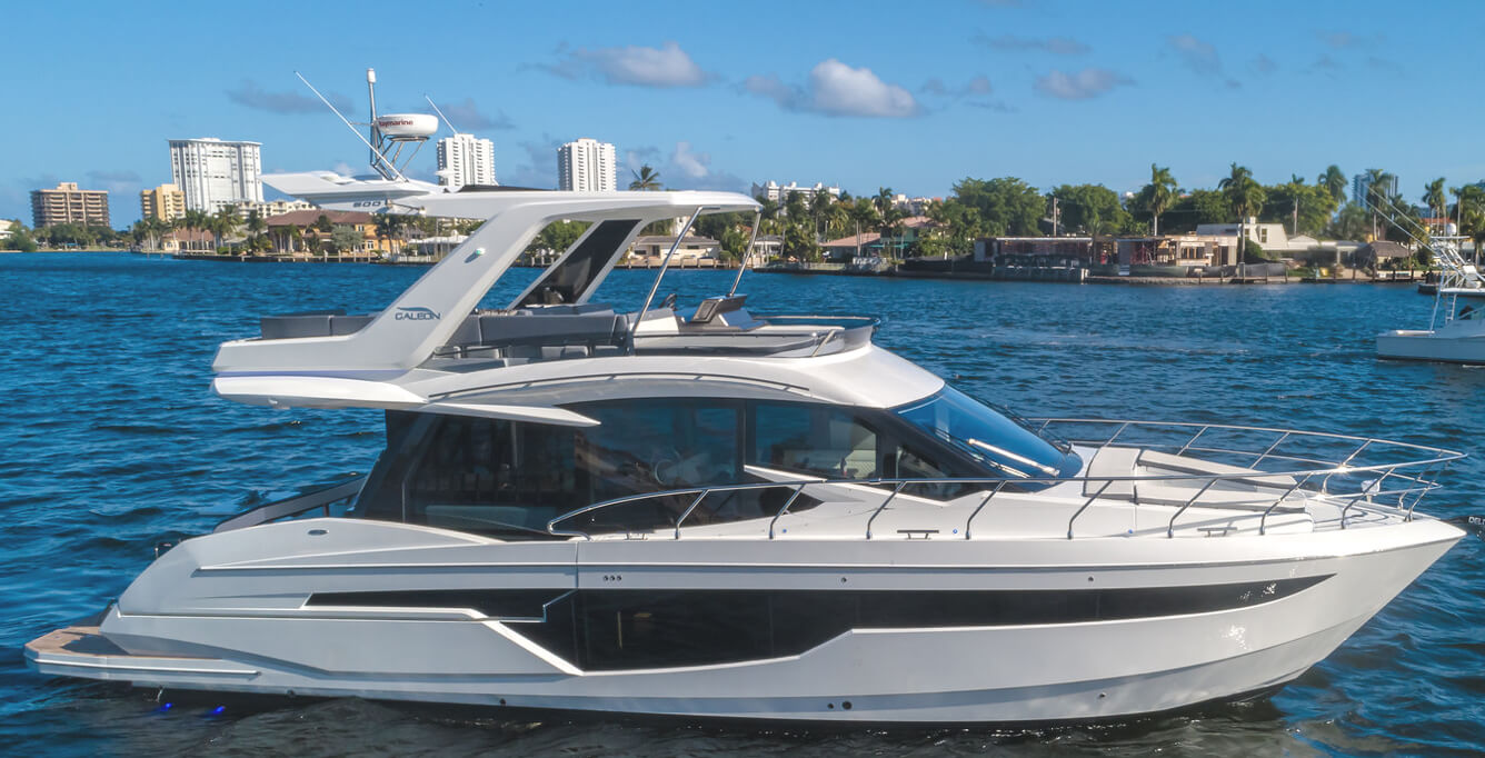 Galeon 500 FLY – Flybridge Yacht