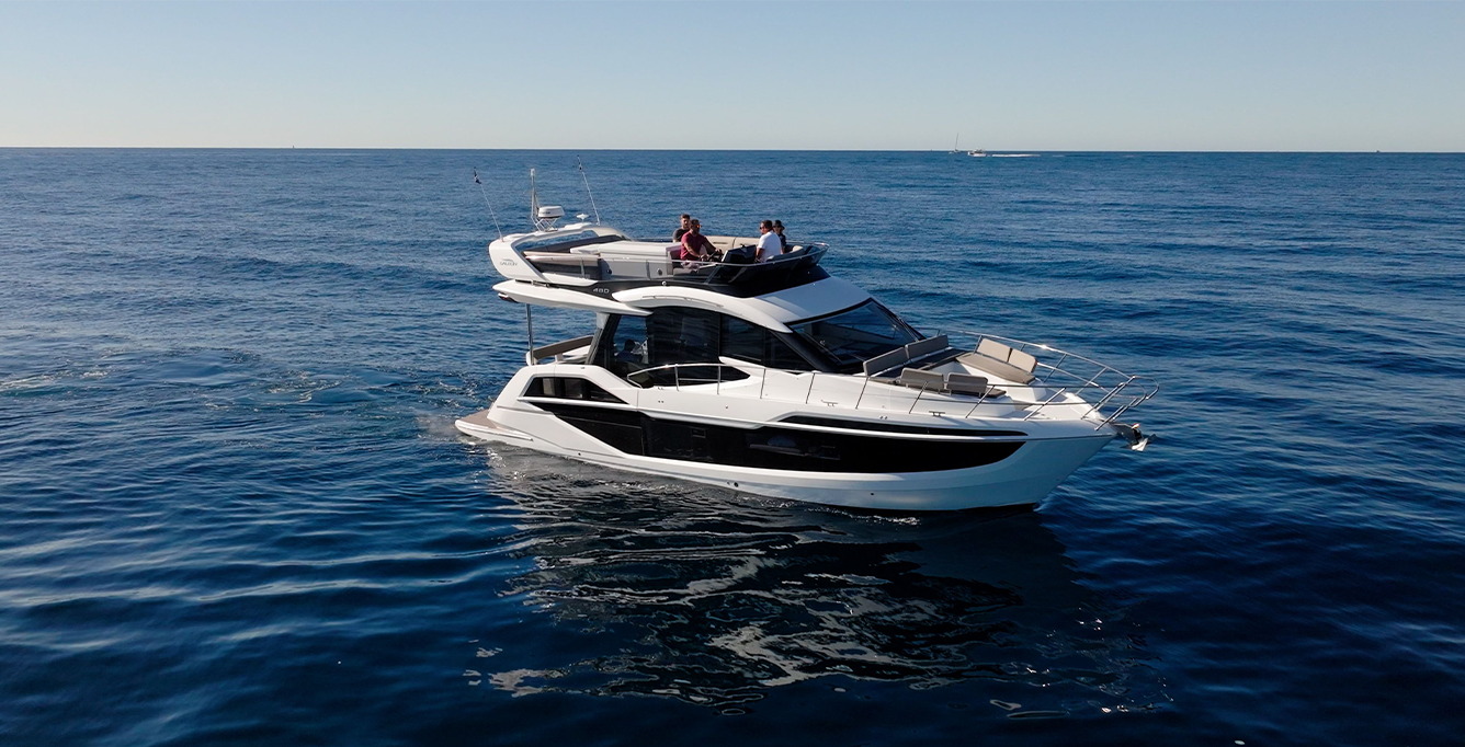 Galeon 480 FLY – Flybridge Yacht
